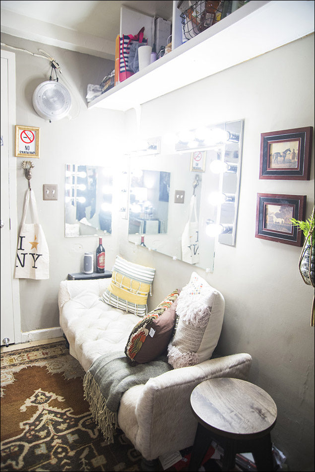 Take a Tour of "The Room Where It Happens," Leslie Odom, Jr.'s Dressing ...